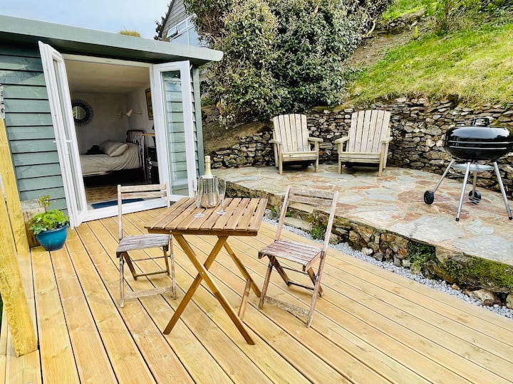 10 Best Places To Surf And Stay In Cornwall, UK - Updated 2024 | Trip101