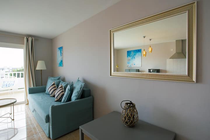 Caracola Top Floor Apartment With Sea View - Teguise