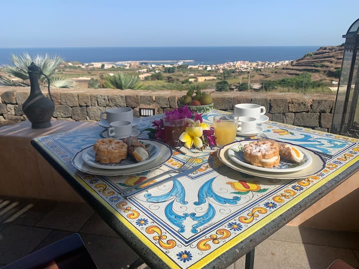 Mina' Alfarah "Dammuso Smeraldo" - Pantelleria