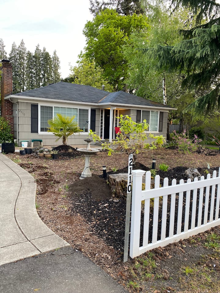 Great Location. - Eugene, OR