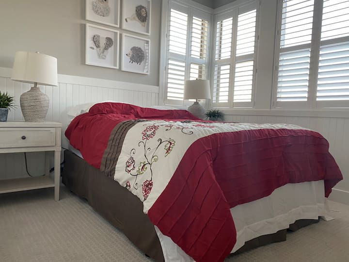 Charming 1 Bedroom In A New Modern Suburban House - Morgan Hill, CA