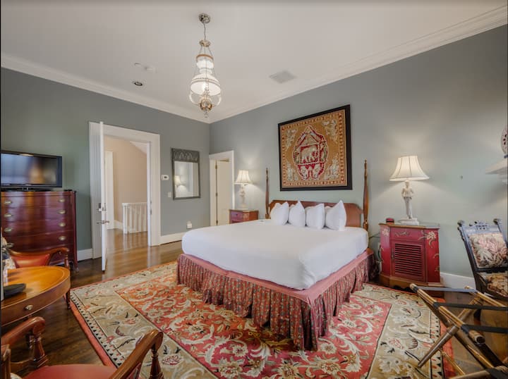 King Bed Suite #2 At Verandas Dowtown Wilmington - Wilmington, NC