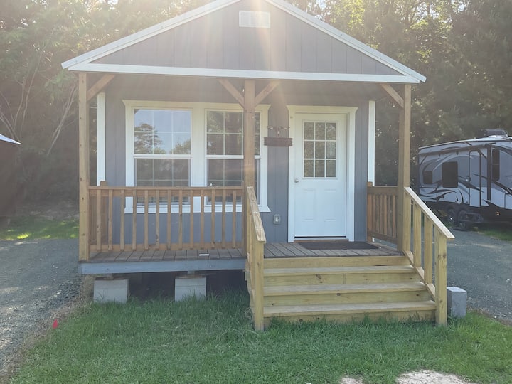 2 Beautiful Country Tiny Houses On A 3 Acres Lake - Lake Tejas, Colmesneil