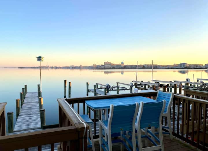 Breathtaking View Bayfront Townhouse-private Dock - Ocean City