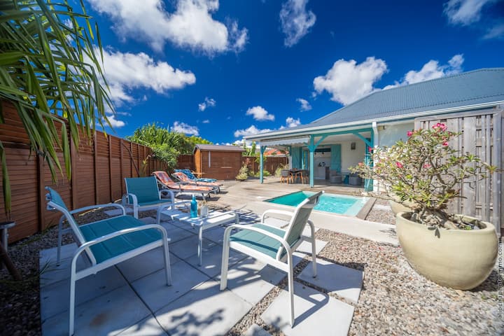 Douceur Créole - Villa Avec Piscine- Plage à 300m - Martinique