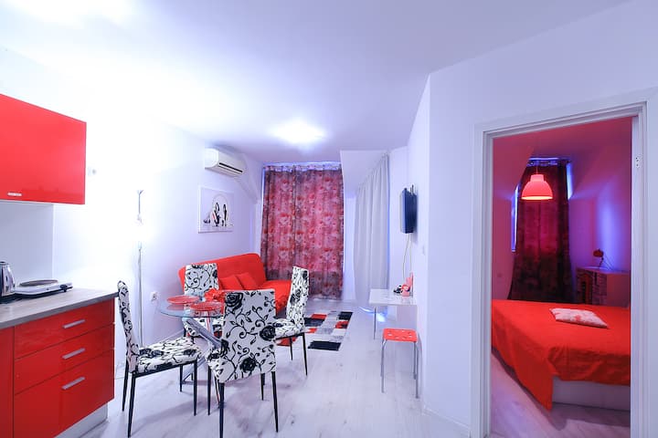 S-luxury 1bdr Apartment In Rose Garden Balchik - Balchik