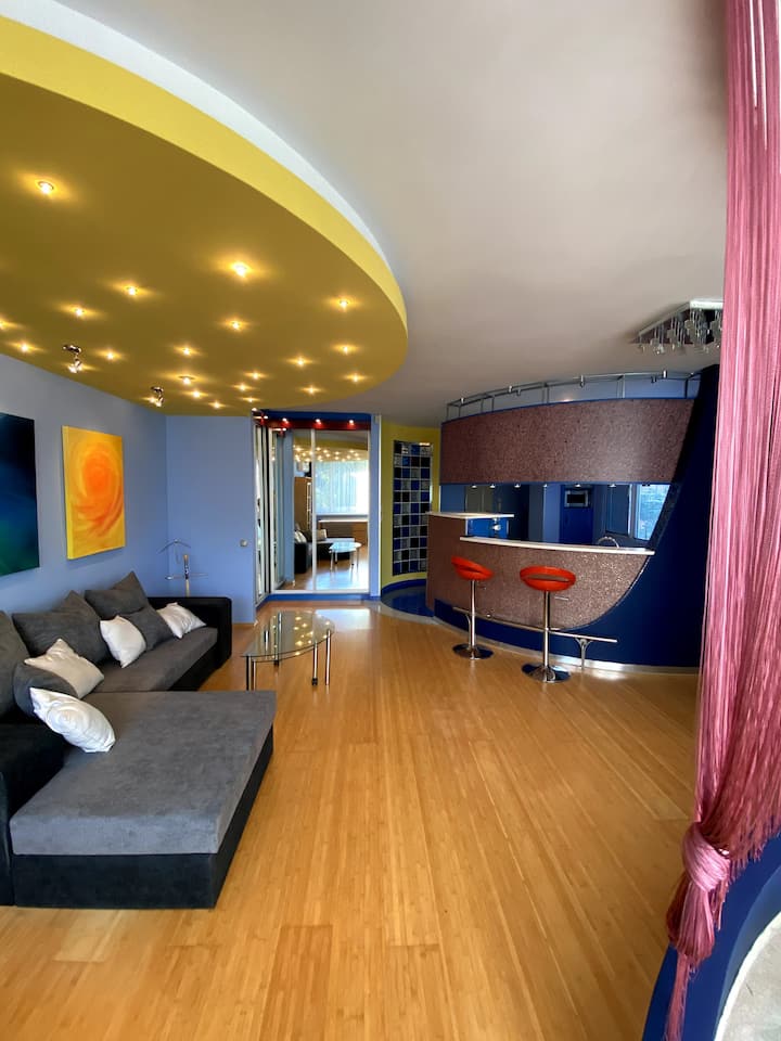 Quiet Luxury Next To The Castle - Budapeste