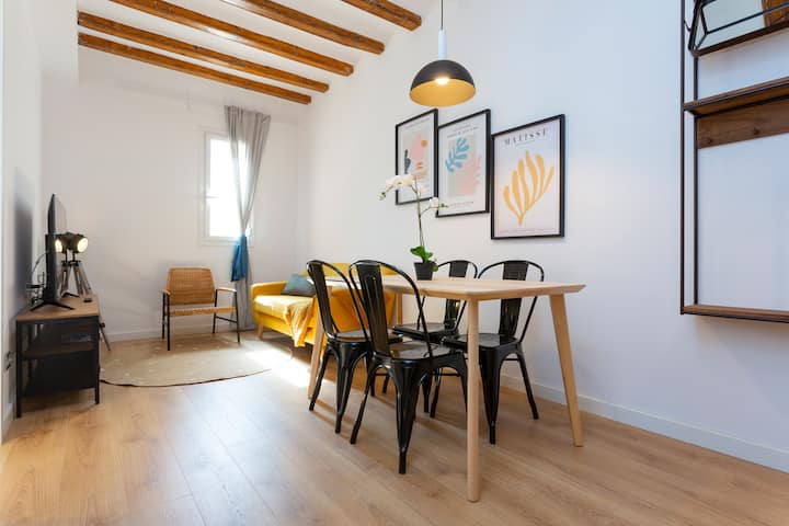 Beautiful Flat Next To Las Ramblas - Barcelona