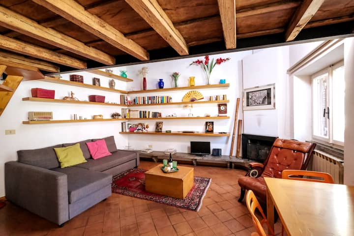 Charming Bright Penthouse In Trastevere - Rom