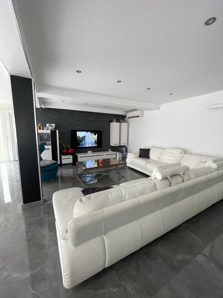 Magnifique Villa Prestations De Qualité - Aubagne
