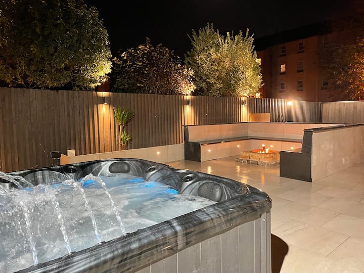 Finnieston Townhouse With Hot Tub, Bbq, Pool Table - Glasgow