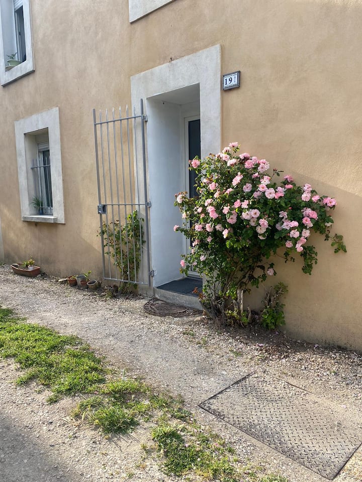 Appartement En Location Saisonnière . - Courthézon