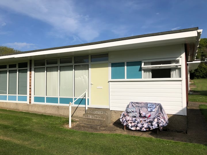 Seaside Retro 4 Bed Chalet -Relive Those Memories - Cromer