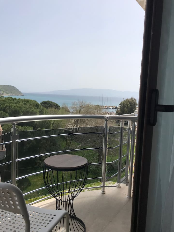 Harika Deniz Manzaralı Daire - Turgutreis