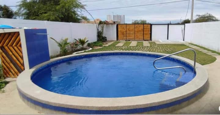 Casa Familiar Con Piscina - Punta Blanca