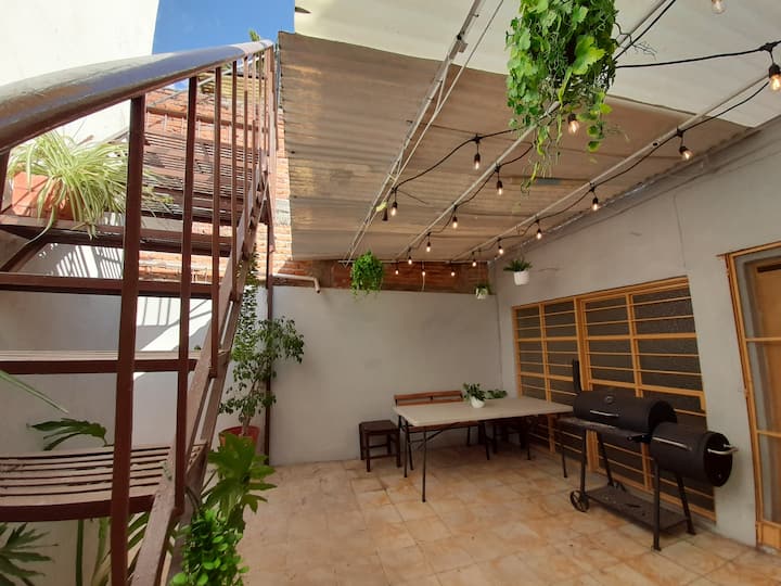 Casa Grande Con Excelente Ubicación Para La Feria! - Aguascalientes