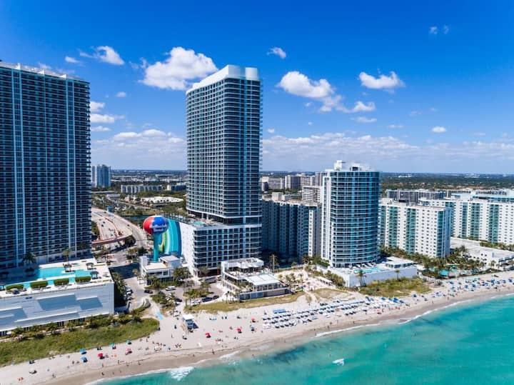 2beds 2 Baths 7beds Total 1550 3b Hollywood Beach - Hallandale Beach, FL