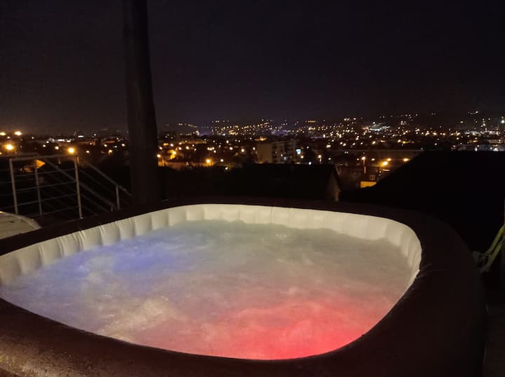 Studio Jardin Jacuzzi . 5min Centre Ville Brive - Brive-la-Gaillarde