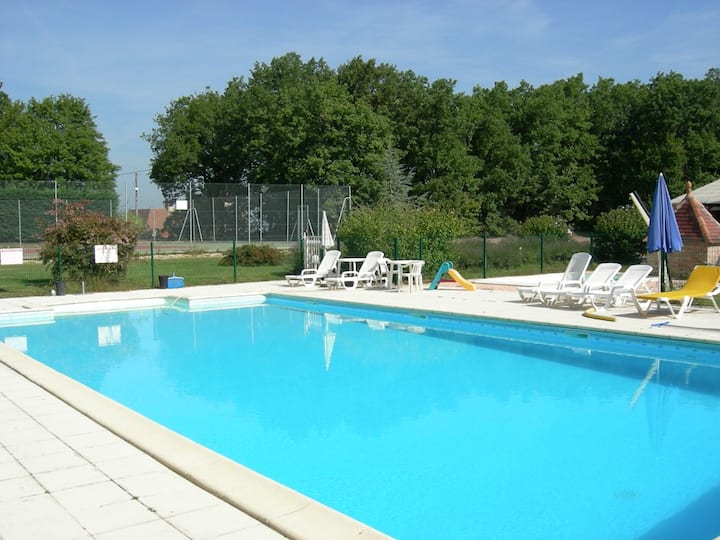 Gîtes 10 Pers Avec Piscine - Lot