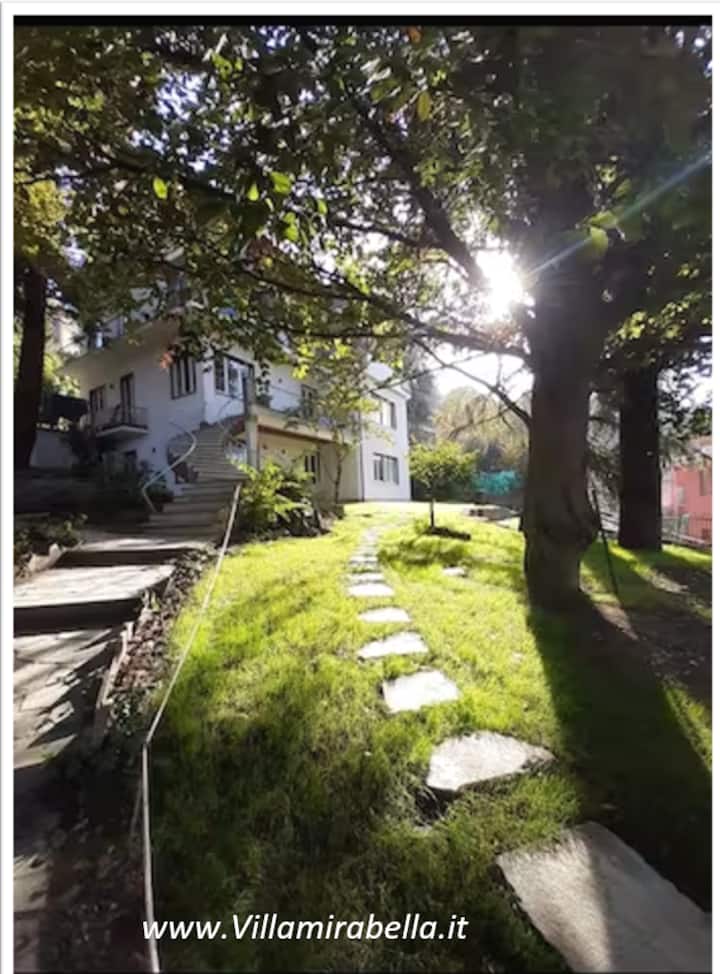 Villa Mirabella, Il Bosco In Città. - Turim