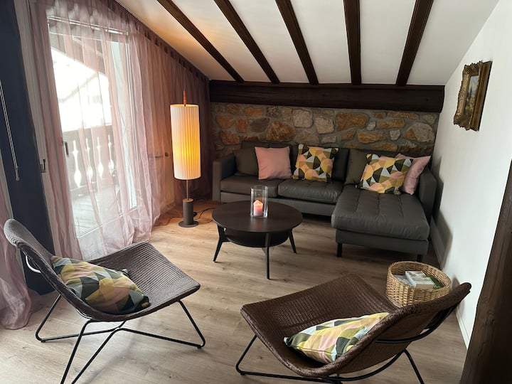 Stilvolle Dachwohnung Mit Balkon - Davos