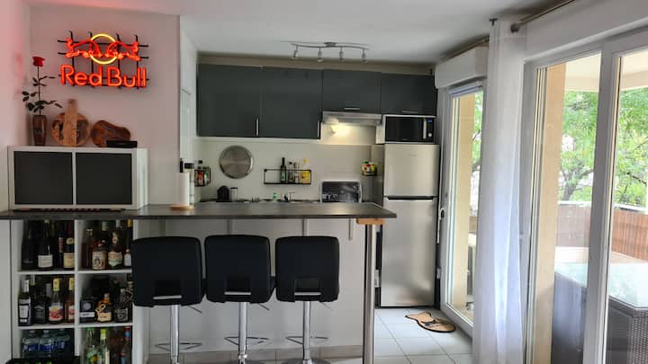 Superbe Appartement 3p Avec Parking Privé - Villeneuve-Loubet Plage