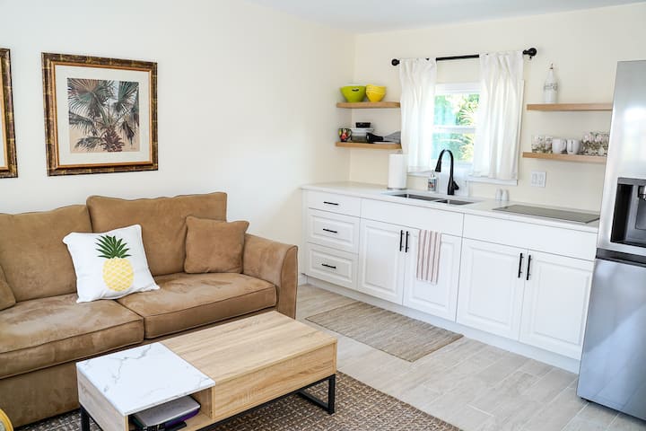 Adorable 1 Bedroom Guest House In Downtown Wpb - West Palm Beach, FL