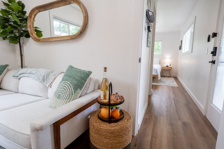 **Threshold**
Stunning Luxury Studio - Redding, CA