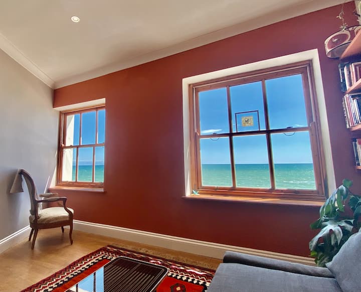 Cute Getaway On Seafront In St. Leonards-on-sea - Hastings