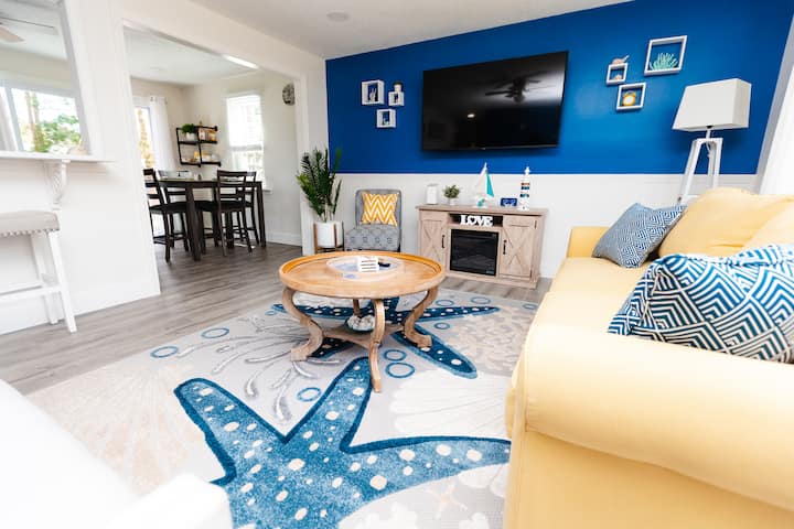 Family-friendly Hidden Gem Near Craigville Beach - Barnstable, MA