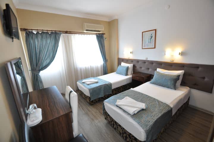 Olimpik Yuzme Havuzu - Marmaris