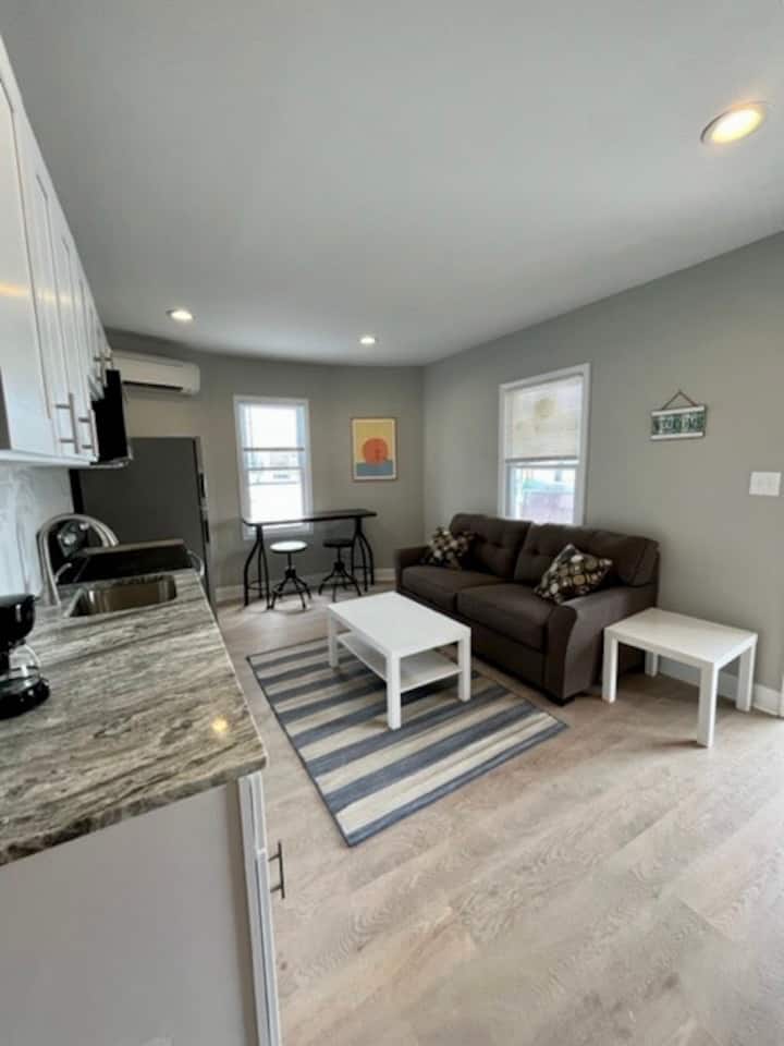 2 Bedroom Family Unit By The Boardwalk | Unit 2 - Wildwood, NJ