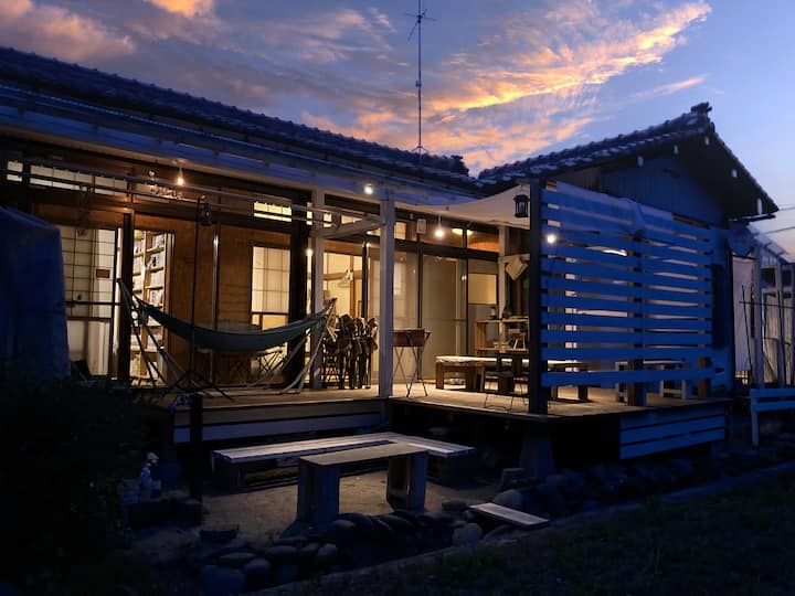 Inn Renovated From A Traditional Japanese Houseay - 見附市