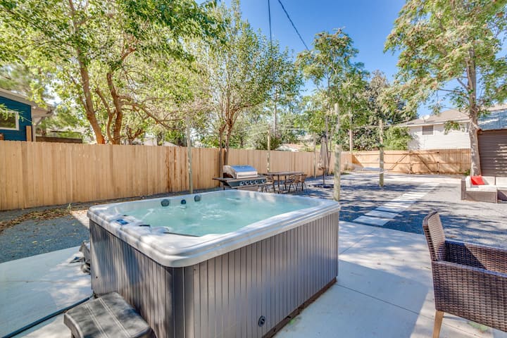 Heart Of Plaza District | Hot Tub | Pool Table - Oklahoma City
