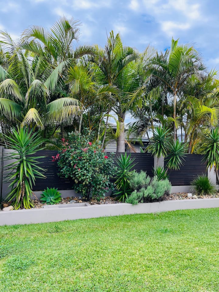 Spacious Coastal Home, Close To Everything - Wollongong