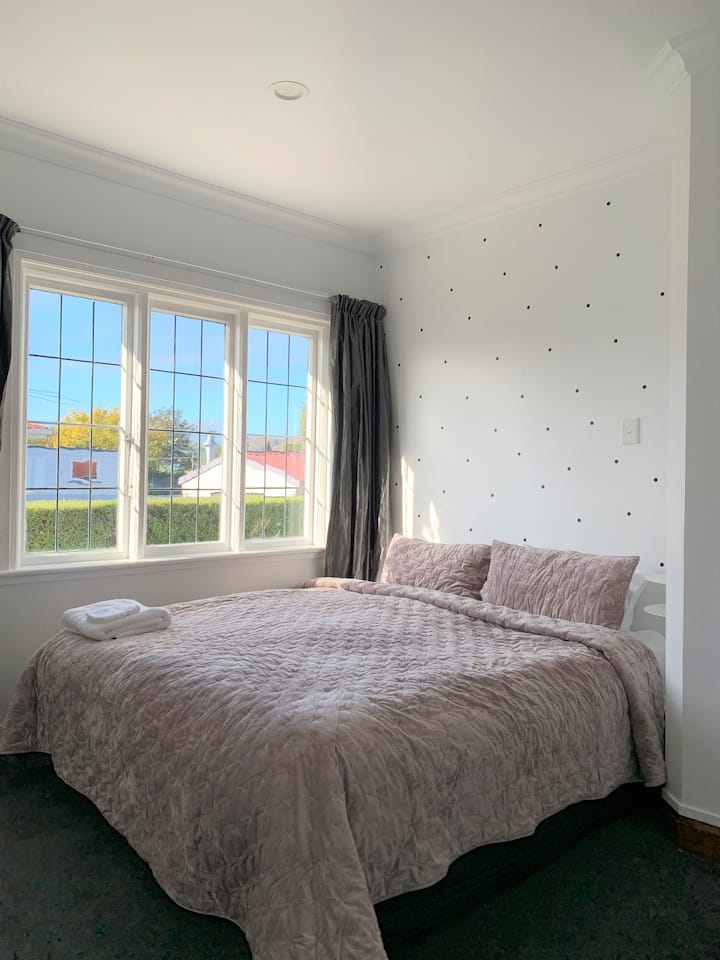 Becs Ave - Character Home, A Spa & Close To Town! - Gore