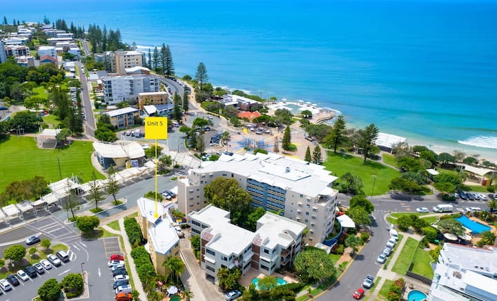 Private Rooftop, 2 Bedroom, 80m From Kings Beach - Caloundra