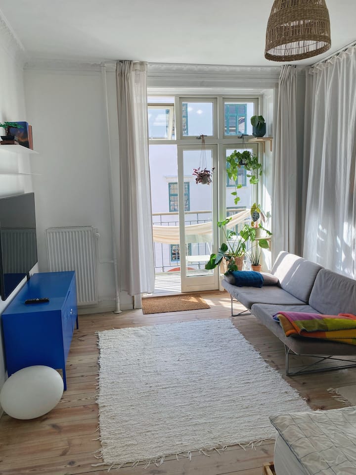 Bright, Central, And Cozy 1 Bedroom W/ Balconies - Copenhagen