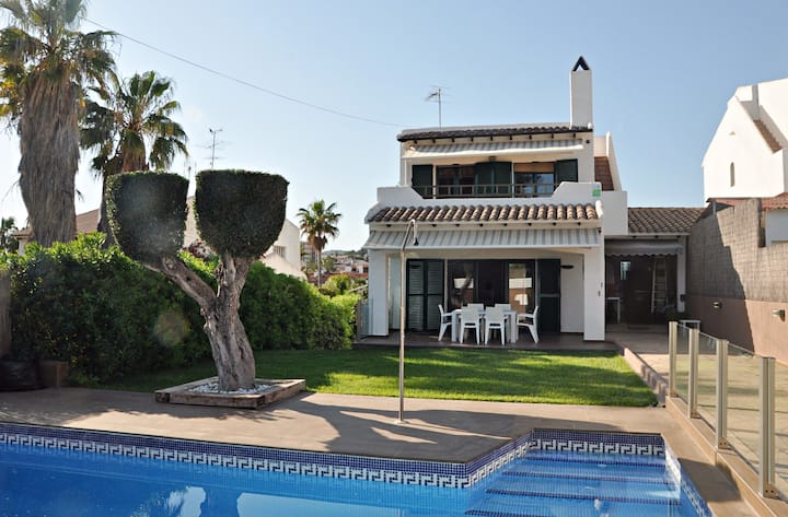 Modern Villa With Private Pool - Roda de Berà