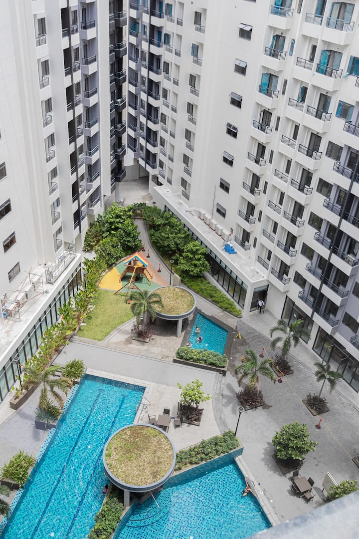 Secured 2-br Condo, 20mins To/from Naia Via Skyway - Parañaque