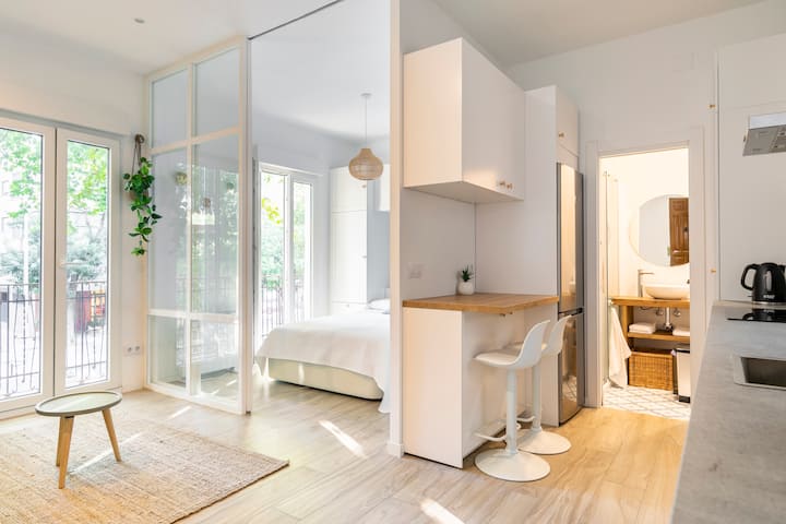 Charming 1 Bedroom Flat Close To Royal Palace - Madrid