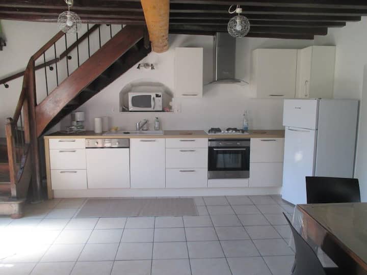 Maison Privée Agréable Avec Grand Terrain Arboré - Rhône-Alpes