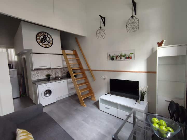 Agradable Apartamento En Triana - Valencina de la Concepción