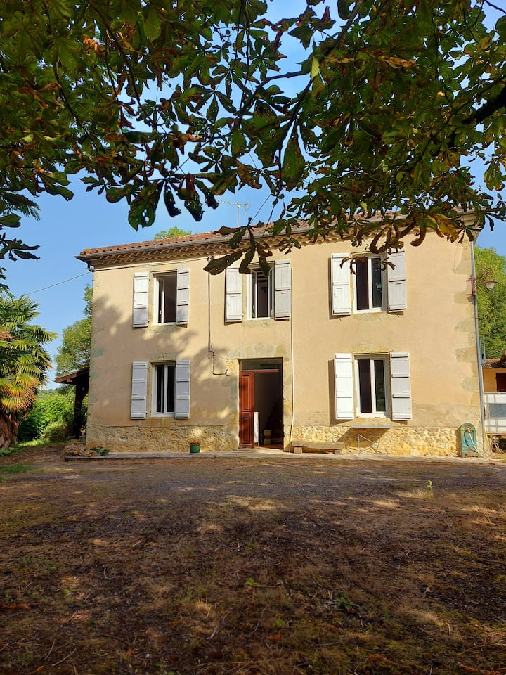 Chambre Dans Maison Gasconne Traditionnelle - Vic-Fezensac