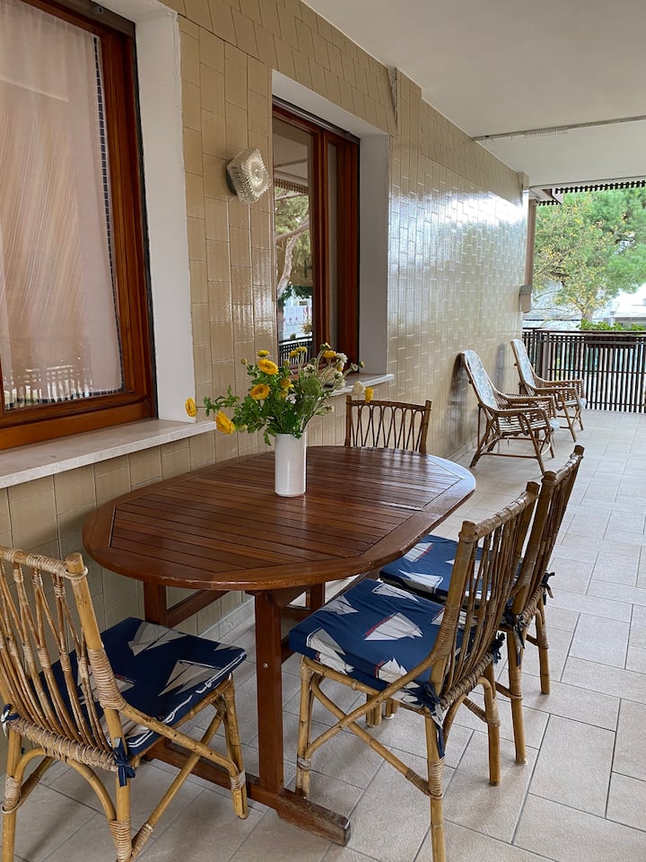 Appartamento Con Ampia Terrazza (Vicino Al Mare) - Lignano Sabbiadoro
