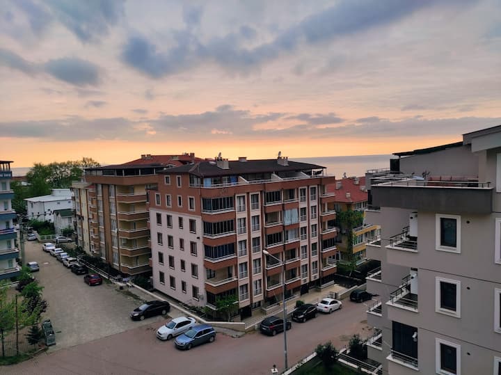 Orman Ve Deniz Havası Sunan Manzaralı Daire - Esenköy