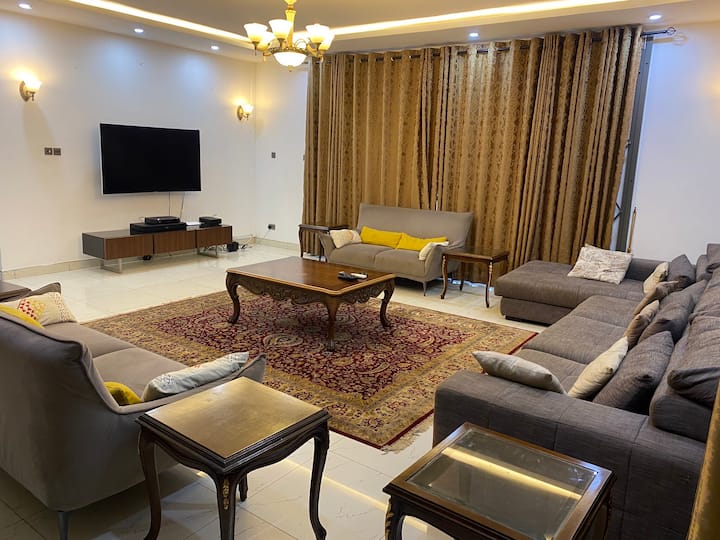3 Bedroom Cozy Holiday Destination - Accra