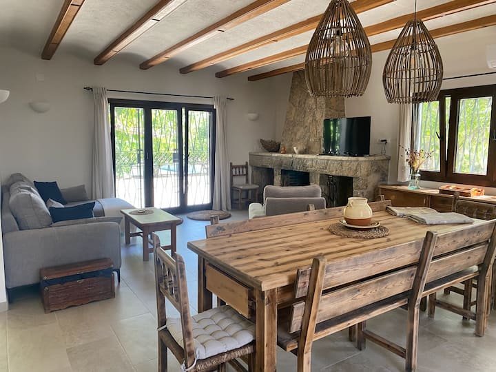 Vila Magnífica Con Piscina, Capacidad 10 Personas - Reus