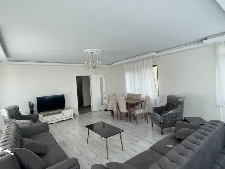 Cheerful 5-bedroom Villa With Indoor Fireplace - Ялова