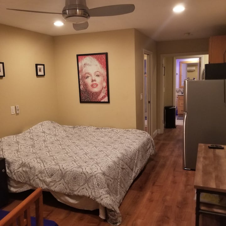 Studio+yard, Kitchen, Laundry, Pet Friendly - Cupertino, CA